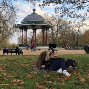 Sian Eleri Husband, Boyfriend, Age, Wiki, Family & Facts