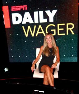 Erin Dolan Wikipedia; Husband, Father, Age, Salary, Married, Bio